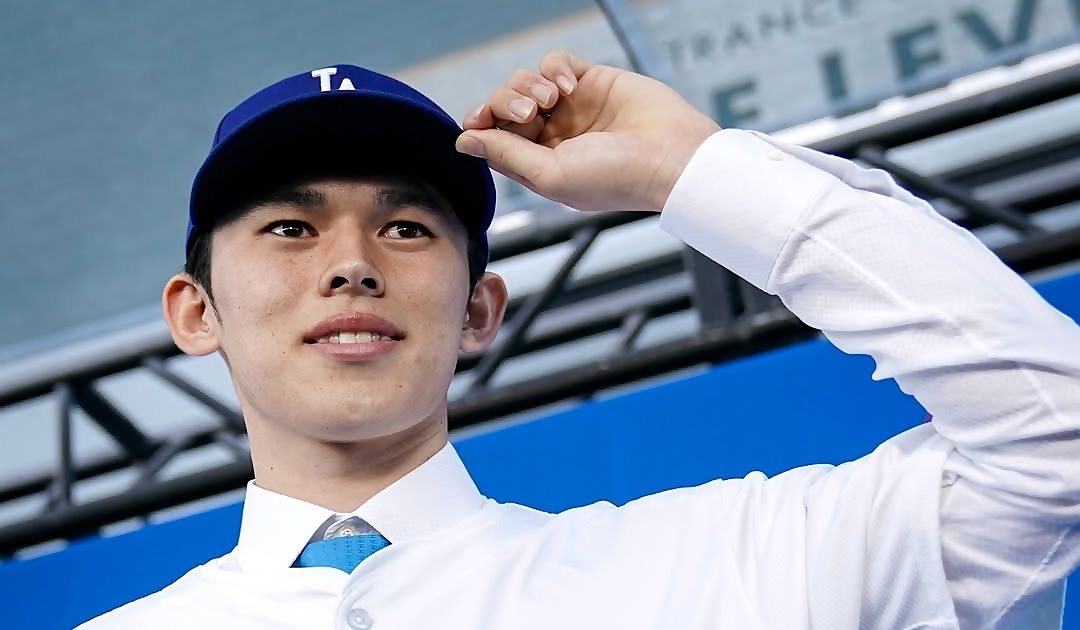 El japonés Roki Sasaki se presenta como nuevo jugador de los Dodgers - International Press ...