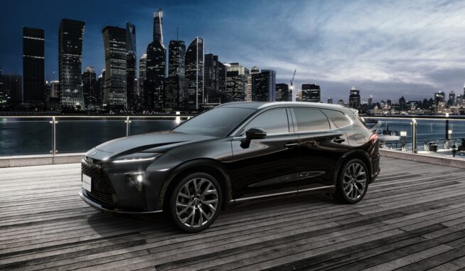 Toyota lanza el nuevo Crown Estate, un wagon SUV elegante y funcional ...