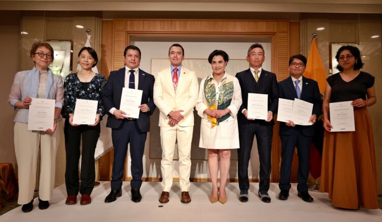 El presidente Daniel Noboa se reunió con la comunidad ecuatoriana en Japón - International Press ...