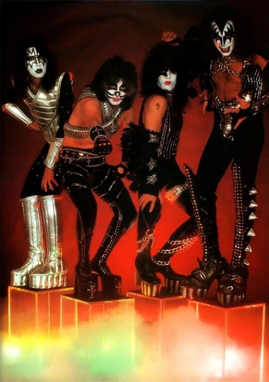 Japón despide a Ace Frehley, el guitarrista que encendió su amor por el ...